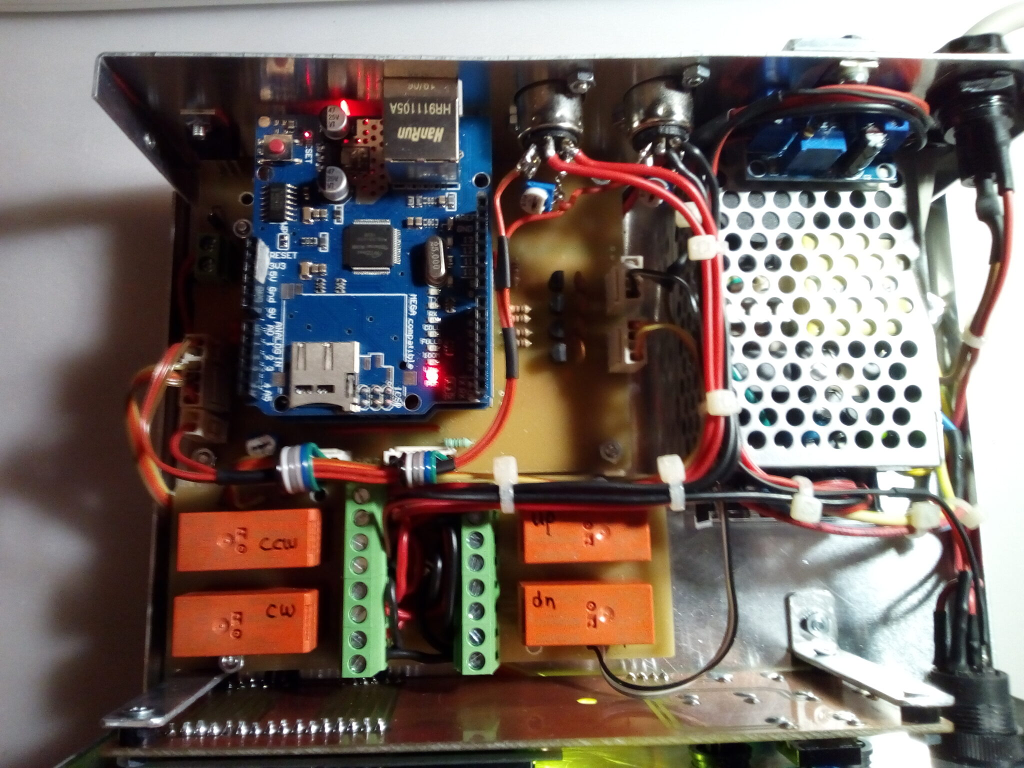 How To Build a Rotator Controller with a Computer Interface - SZ1A